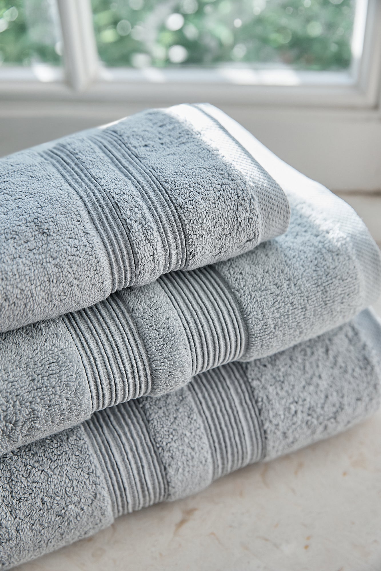 Plain colours – Torres Novas UK