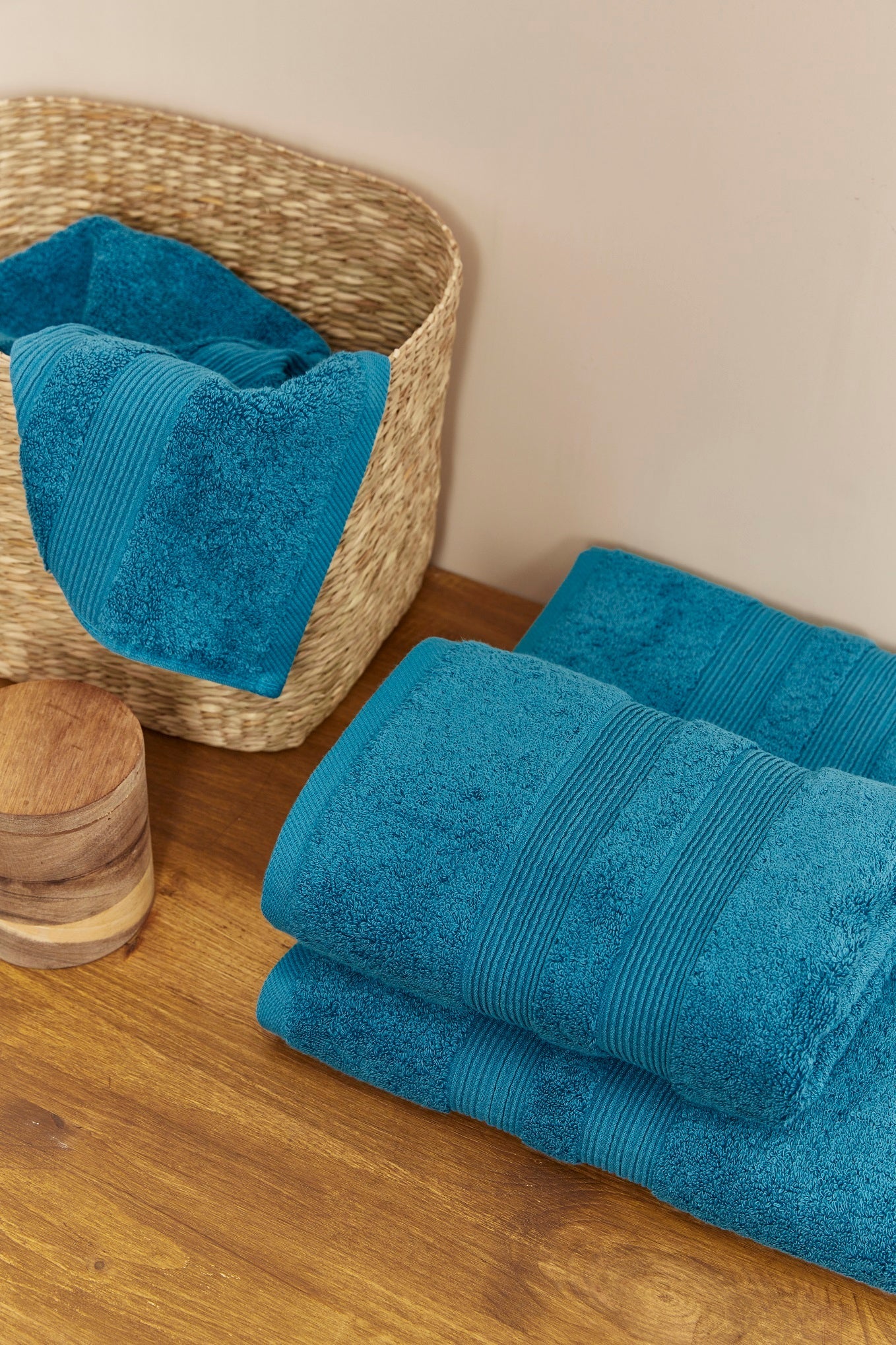 Luxury petroleum blue bath towels | Torres Novas | Elegance – Torres ...